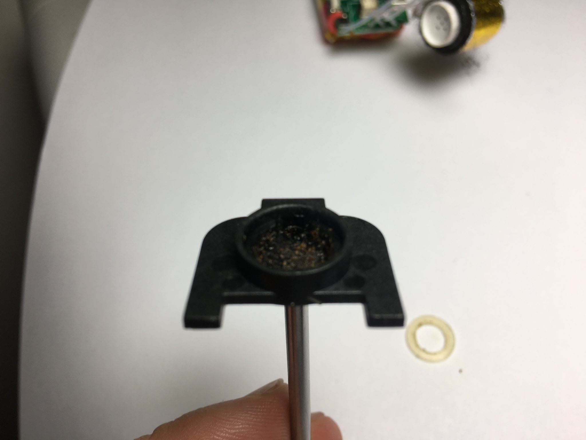 Wing Vaporizer Review - elm&owl's Budget Vape Delivers Discreet Hits