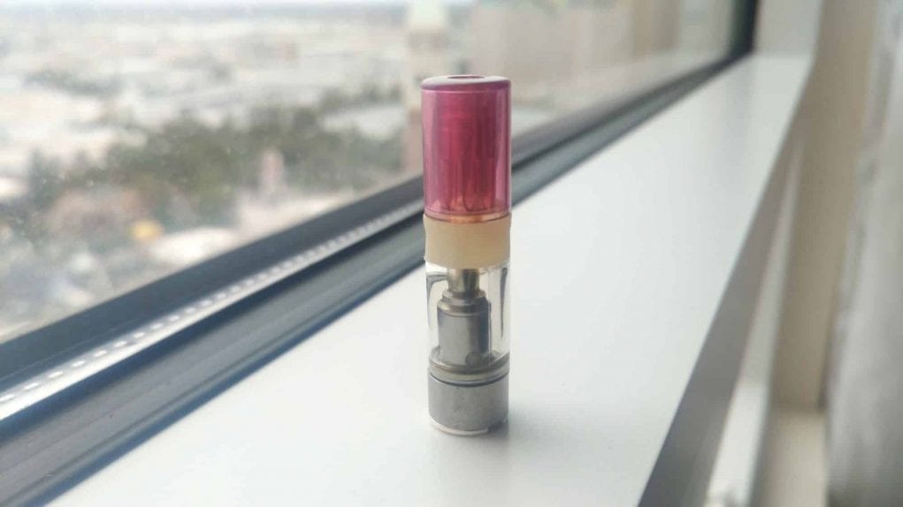 AiroPro Review: Great Vape Pen and Cartridges are Strong