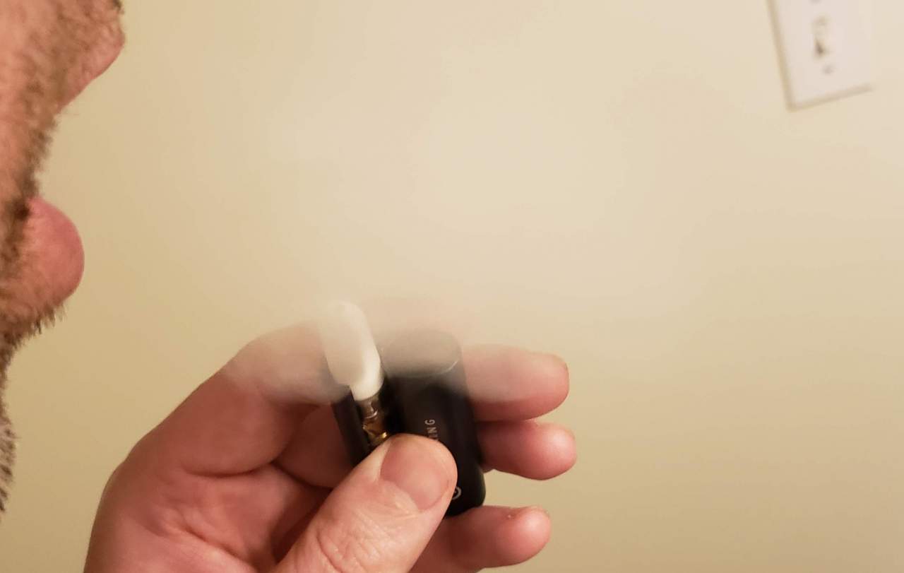 Magic 710 Review: Tiny Battery Packs a Punch - DabConnection