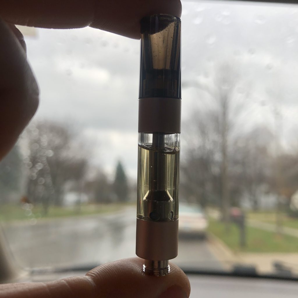 CannaClear-Delta 8 Cartridge Review - Inexpensive and Tastes Good