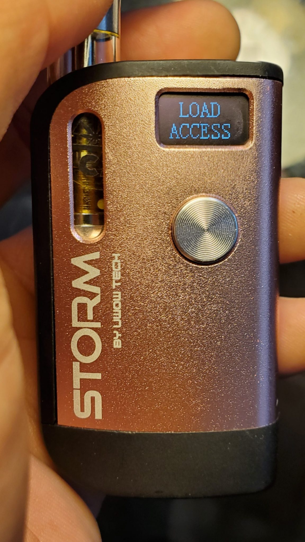 UWOW Storm Battery Review - A Solid Variable Voltage Battery