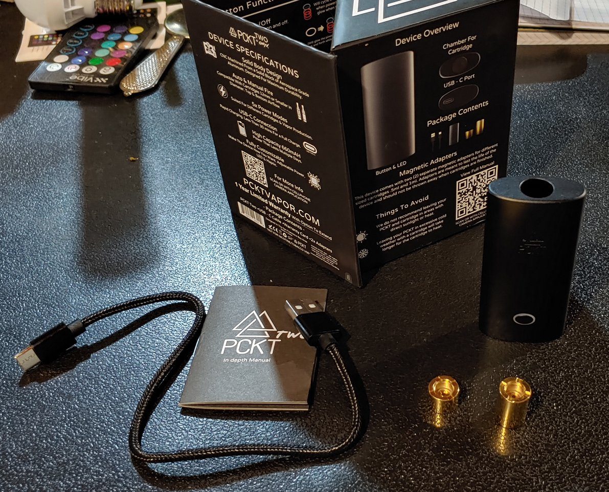 PCKT Two Cartridge Battery System : Top-Tier Vaping