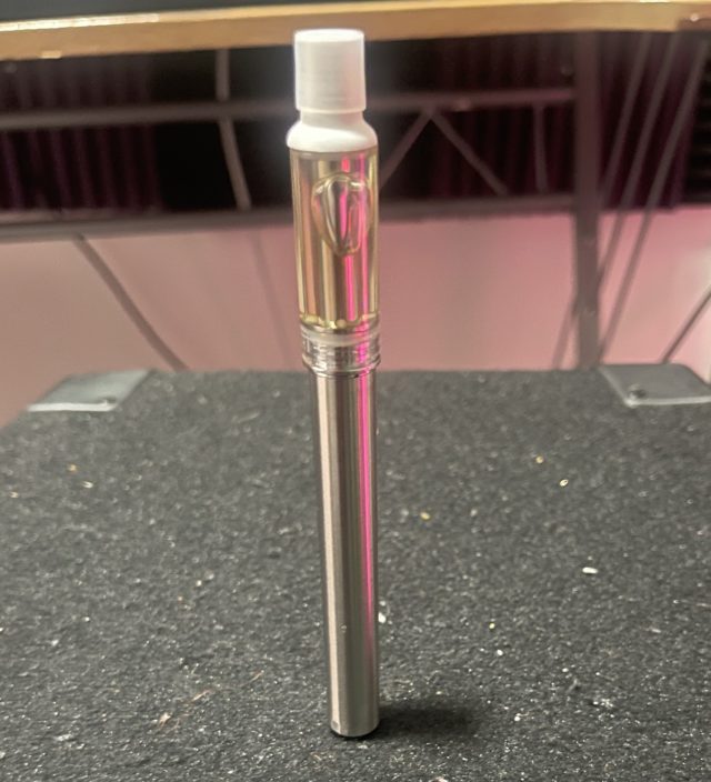 CCELL M3 Plus Battery Review - Affordable and Easy to Use